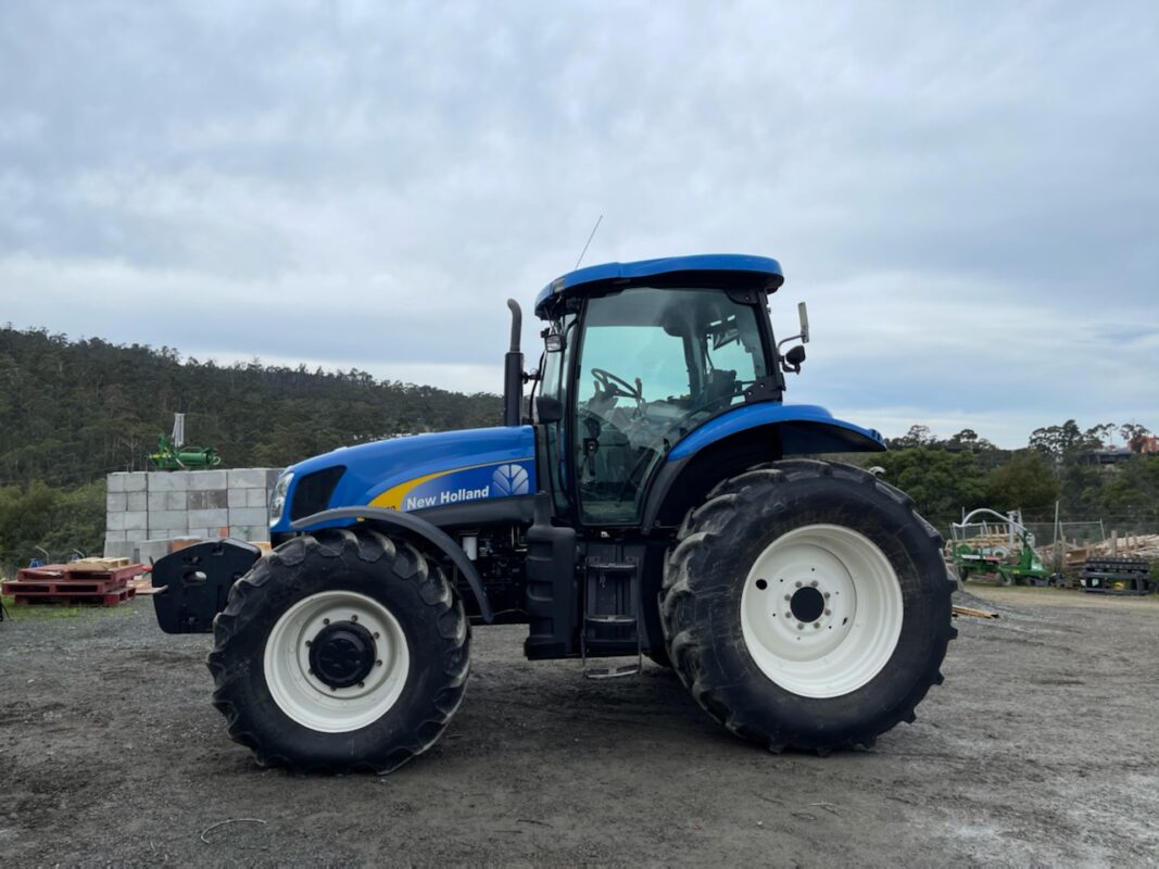 NEW HOLLAND T6070 PLUS – Southern Machinery